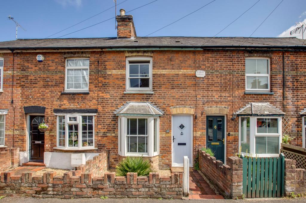 Station Road, Loudwater, HP10 2 bed terraced house - £380,000