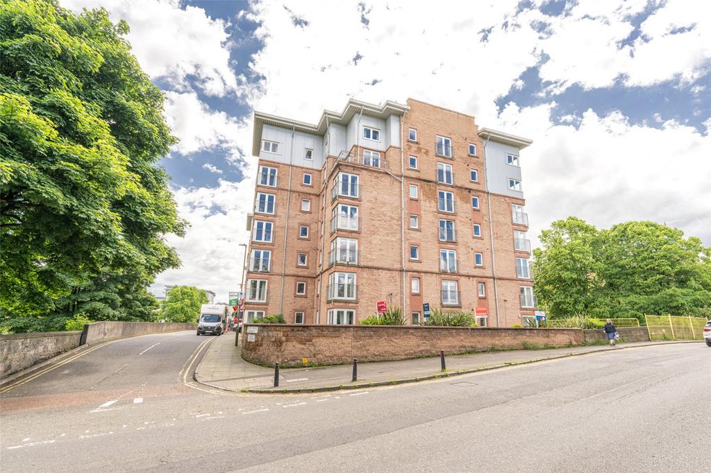 1/25 North Pilrig Heights, Edinburgh... 2 bed flat - £245,000
