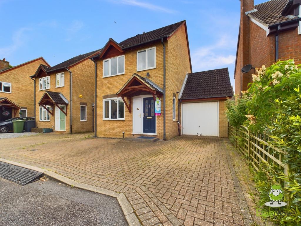 RENOWN WAY, CHINEHAM, BASINGSTOKE... 3 bed detached house for sale - £ ...