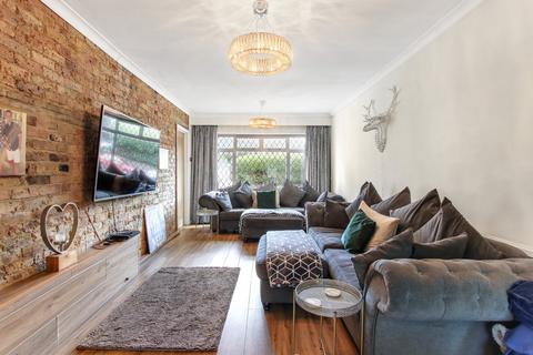 Houses for sale in Istead Rise | OnTheMarket