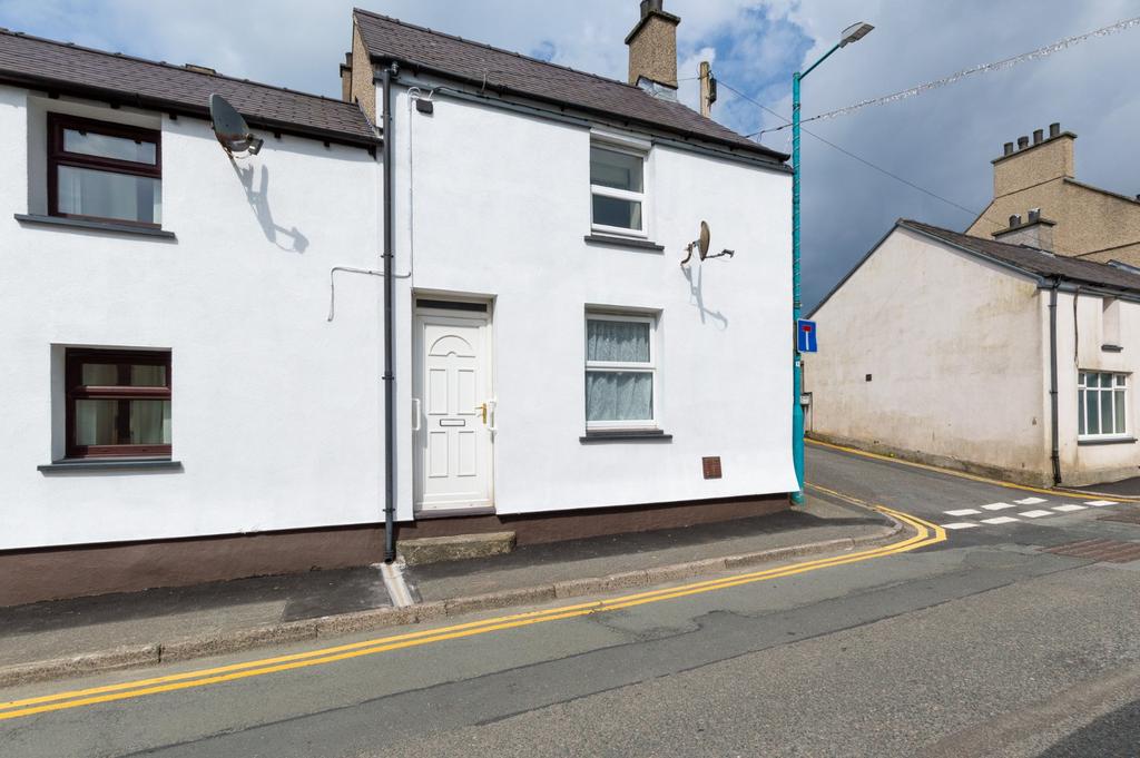 High Street, Deiniolen, Gwynedd, LL55 2 bed end of terrace house - £89,500