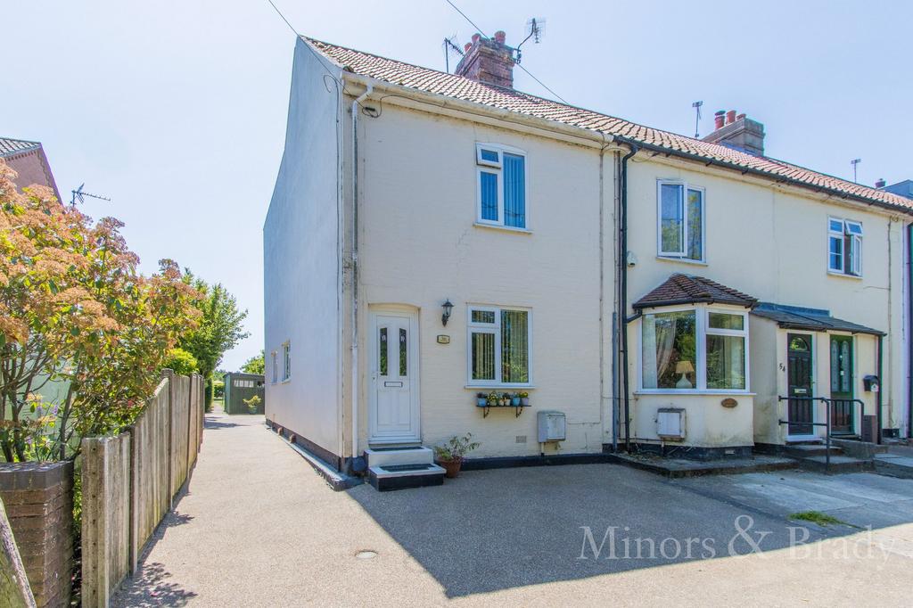 Damgate Lane, Acle 3 bed end of terrace house - £230,000