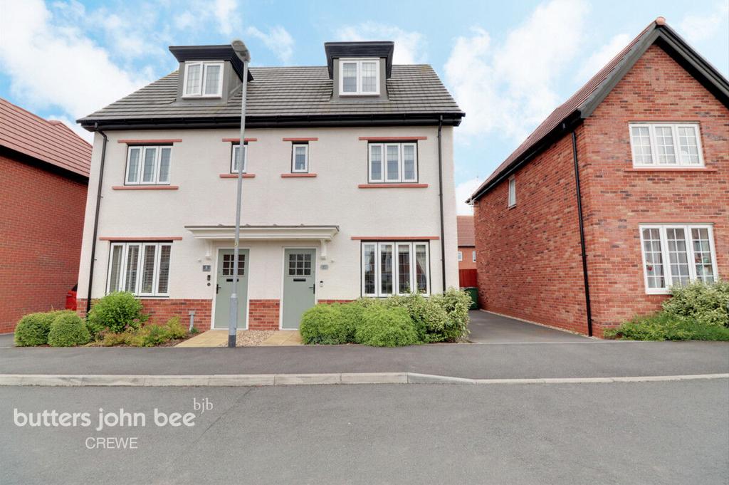 Fawcett Place, Crewe 3 bed semi-detached house - £260,000