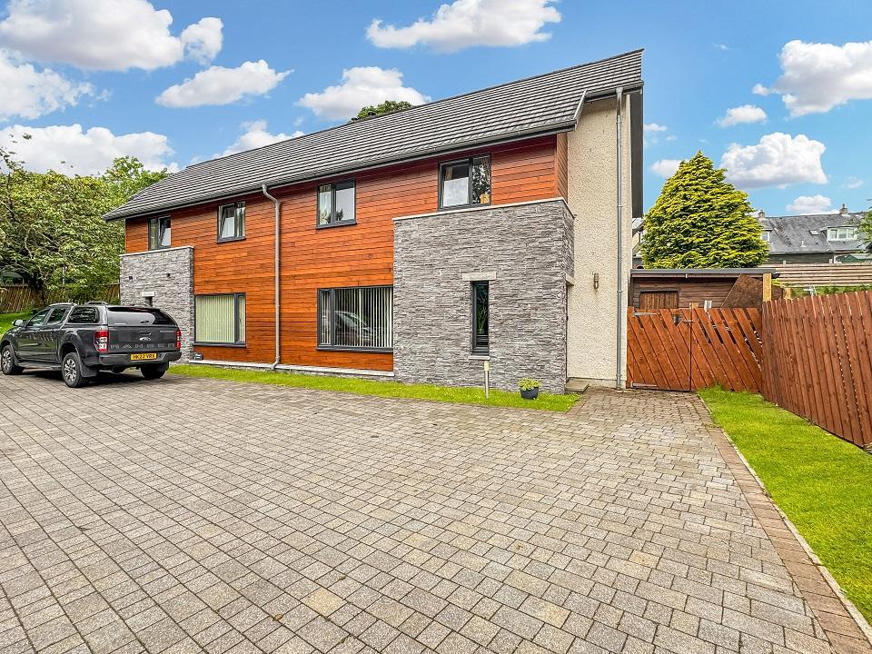 2 Balnakeil, Kirk Road, Dunbeg... 3 bed semi-detached house - £265,000