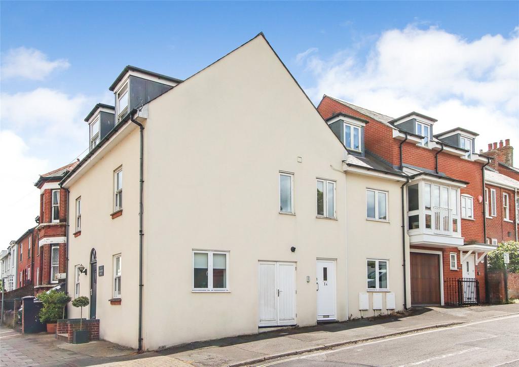 North Close, Lymington, Hampshire, SO41 1 bed apartment - £186,950