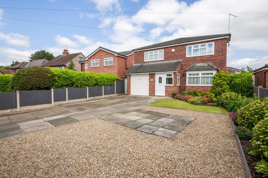 Crow Lane East, Newton-Le-Willows, WA12 4 bed detached house - £360,000