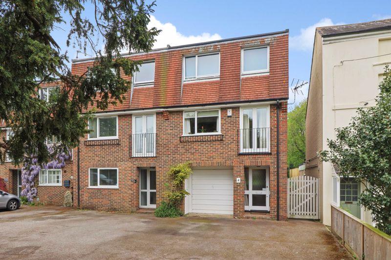 Yew Tree Court, Canterbury CT3 3 bed terraced house for sale - £350,000