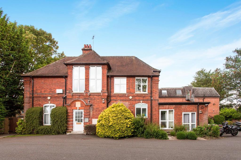 Harvey Goodwin Gardens, Harvey... 1 bed flat - £1,450 pcm (£335 pw)