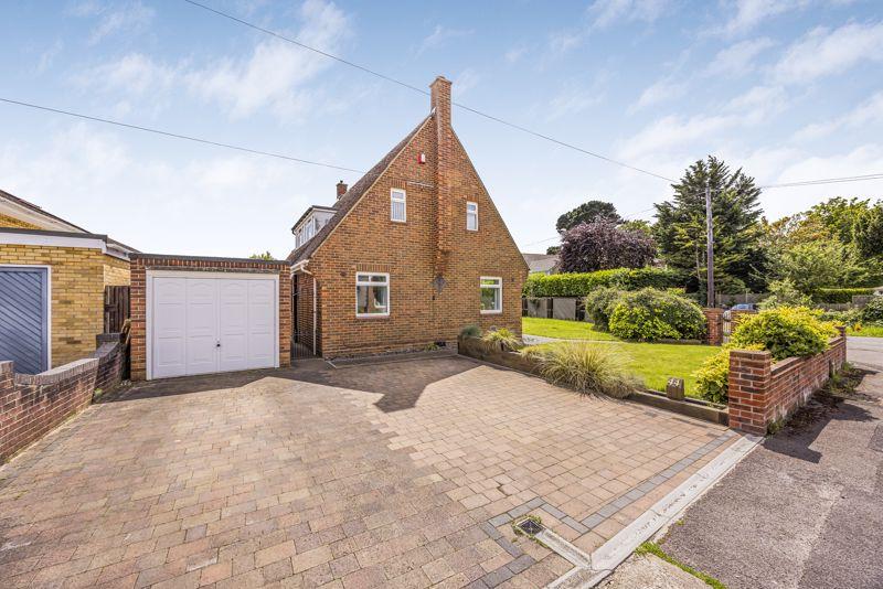 Manor Way, Lee-On-The-Solent 3 bed detached house for sale - £699,950