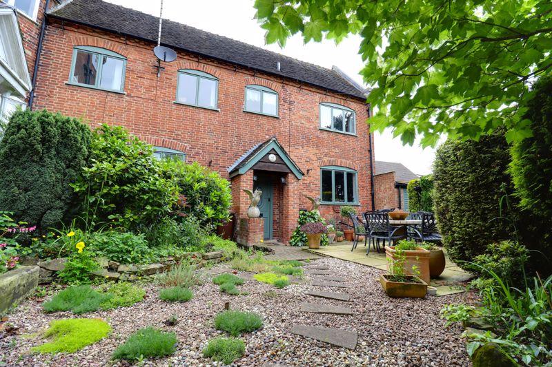 Main Road, Rugeley WS15 3 bed semi-detached house - £245,000