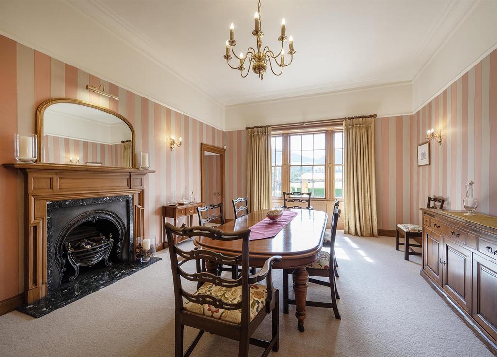 Gattonside, Melrose TD6 7 bed country house - £1,200,000
