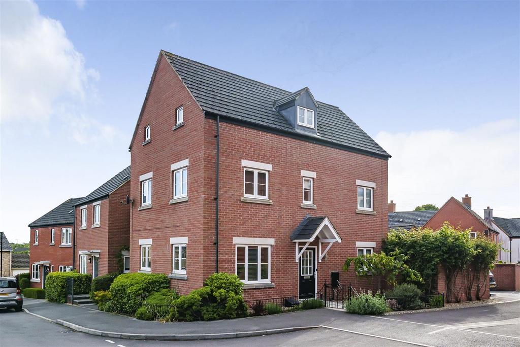 Dowse Road, Devizes 4 bed detached house for sale - £385,000
