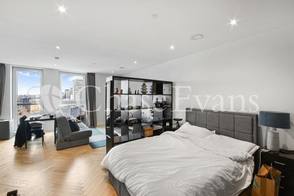 Two Fifty One, Southwark Bridge Road... Studio for sale - £450,000
