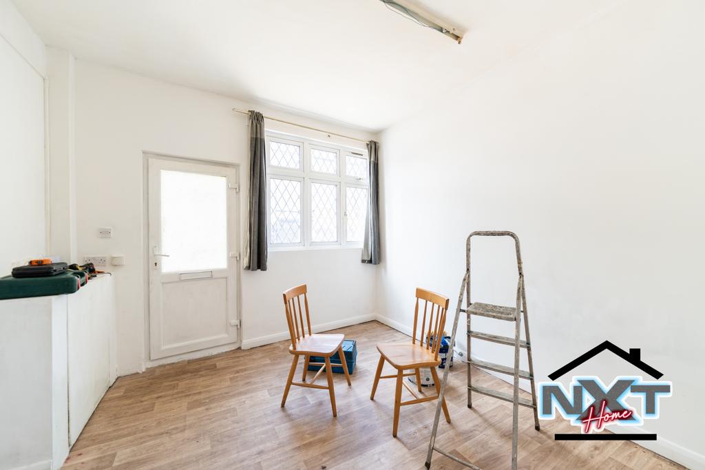 Vicarage Road, Leyton, E10 Studio - £1,100 pcm (£254 pw)