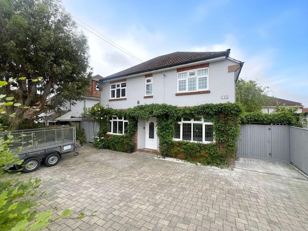 Fernside Road, POOLE, BH15 4 bed detached house - £439,950