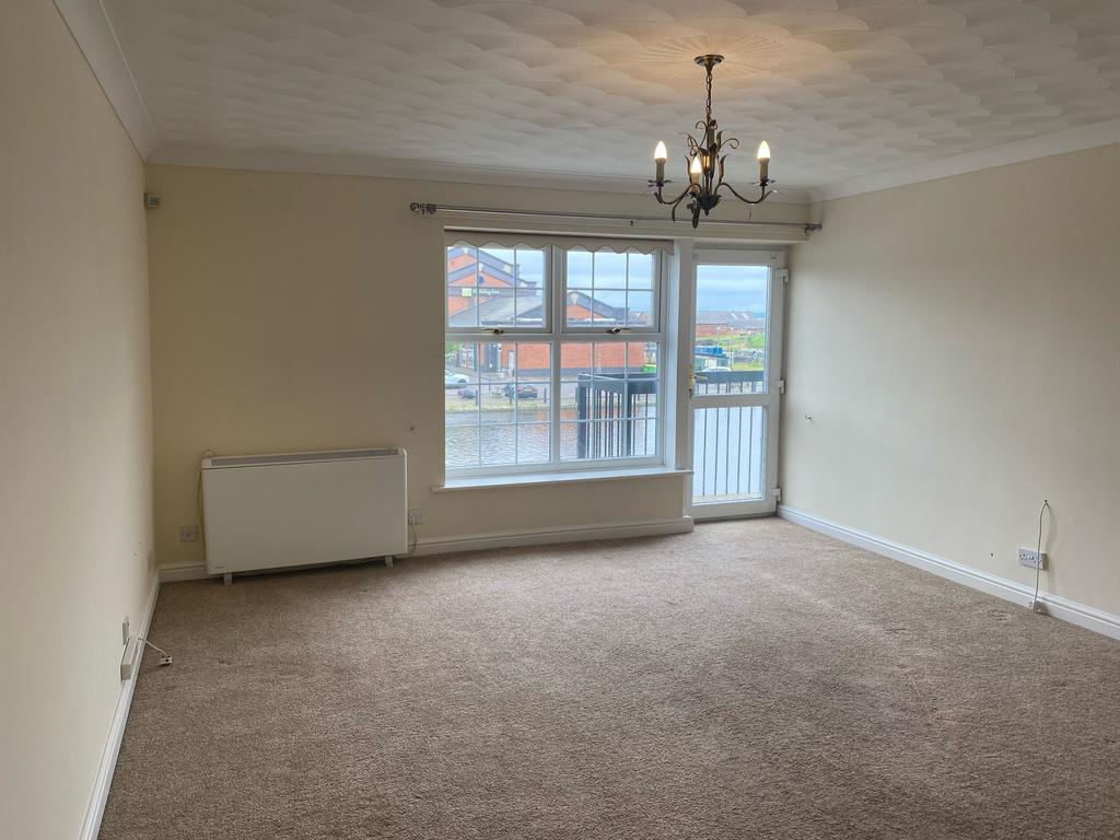 24 Mendip Place CH65 4FY 1 bed apartment - £650 pcm (£150 pw)