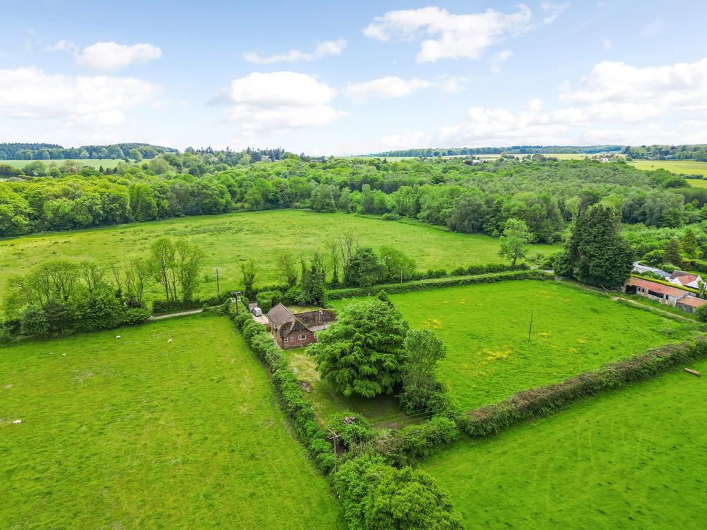 Green Lane, Challock, Ashford, Kent... 3 bed bungalow for sale - £450,000