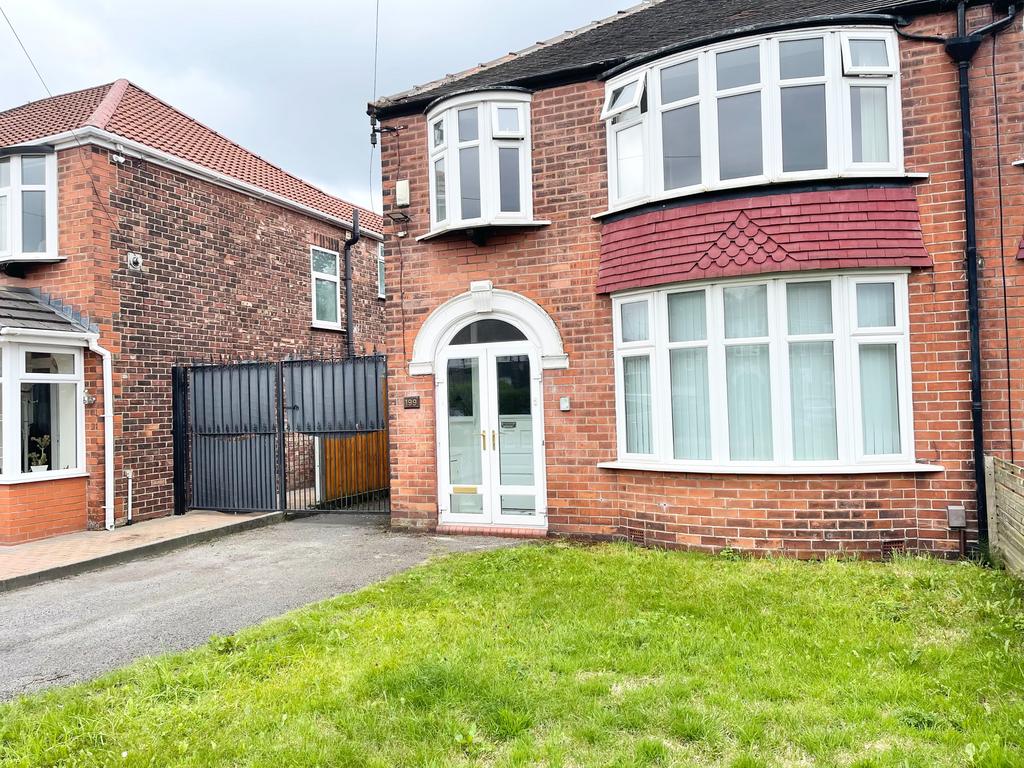 Brantingham Road, Chorlton, Greater... 3 bed semi-detached house - £ ...