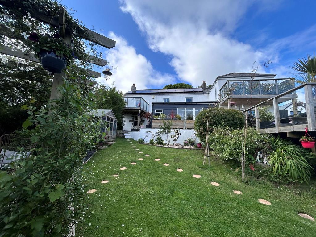 Pennance Road, Lanner, Redruth, Cornwall 4 bed detached house for sale ...