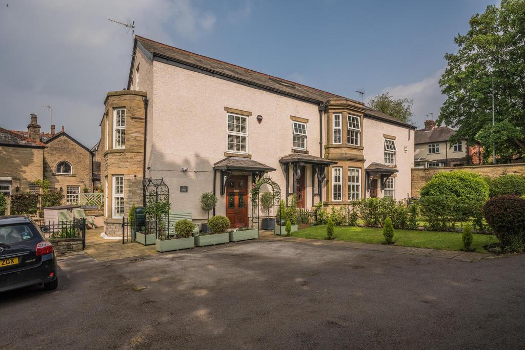 Brook House, Wellington Road... 3 bed townhouse for sale - £445,000