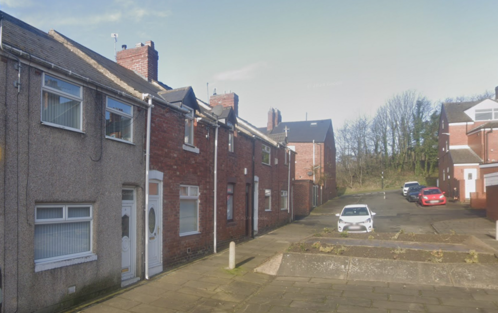 4 Balfour Street DH5 8BA 2 bed terraced house - £525 pcm (£121 pw)