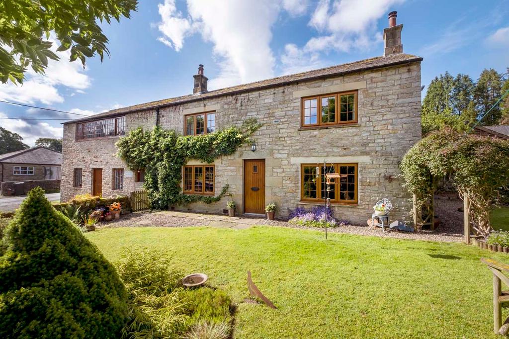 Thornley Gate Farm House, Thornley... 4 bed cottage - £500,000