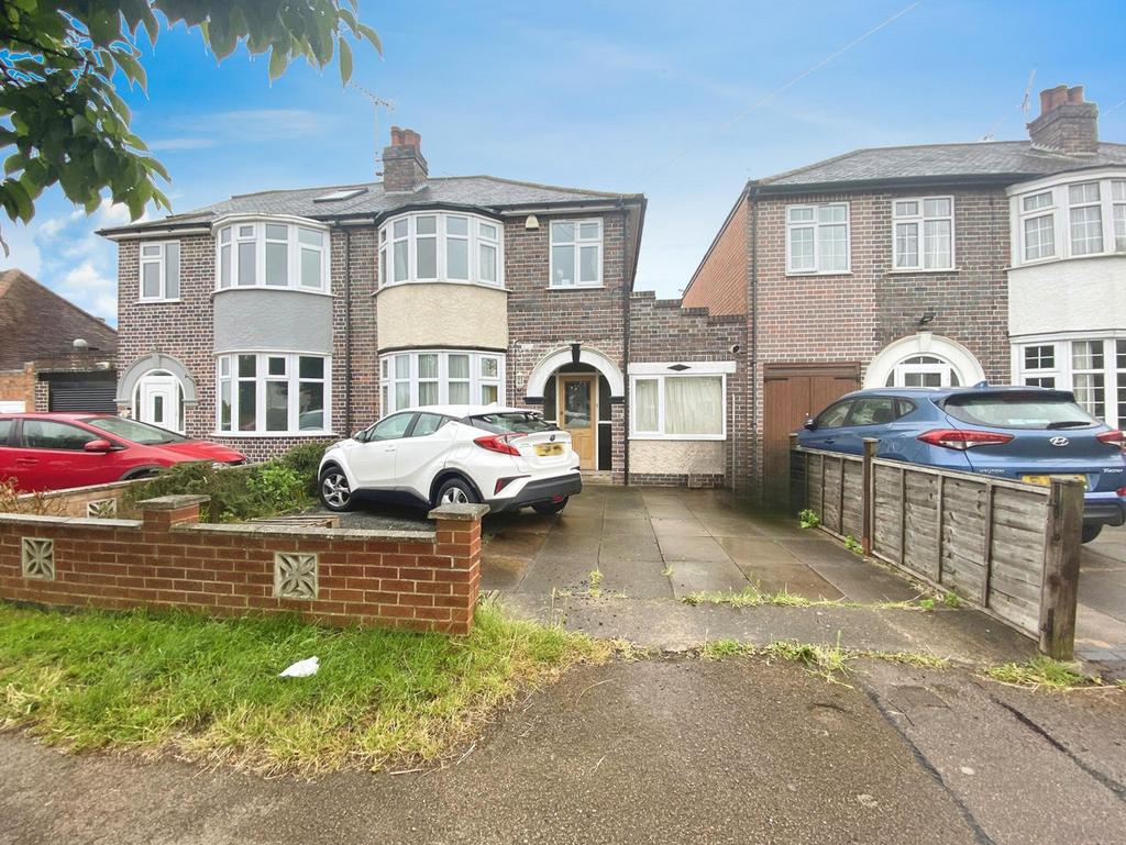 Leicester LE3 3 bed semi-detached house - £260,000