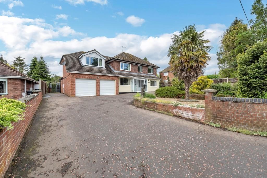 Diss 4 bed detached house - £600,000