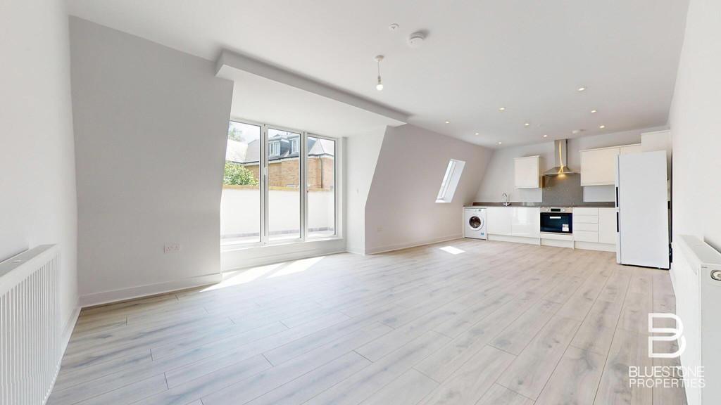 Temple Road, Croydon 3 bed flat - £2,300 pcm (£531 pw)