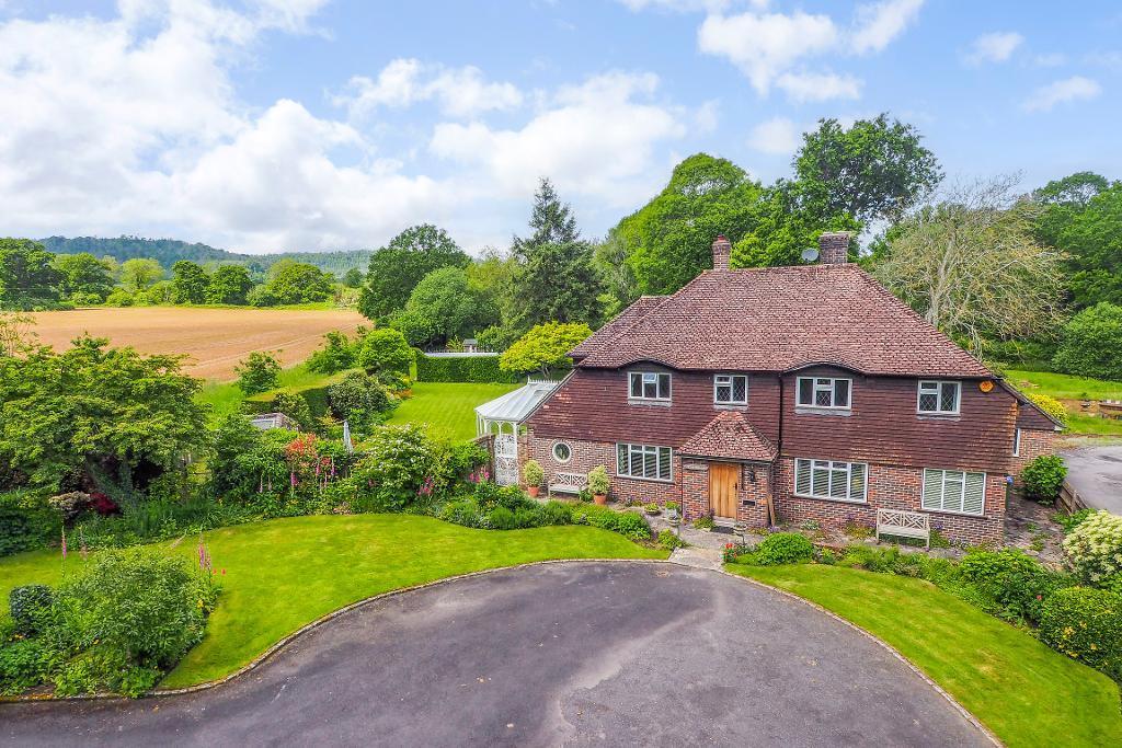 Horsham Road, Steyning, BN44 3AA 4 bed detached house for sale - £1,350,000