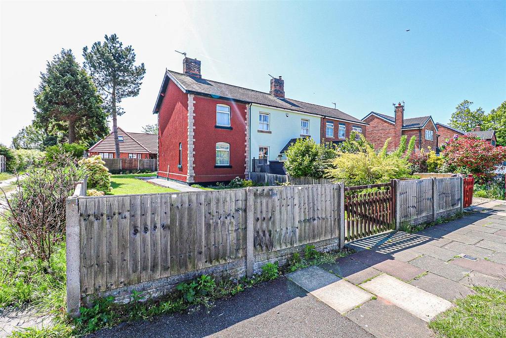 Pinfold Lane, Southport PR8 2 bed end of terrace house - £1,000 pcm (£ ...
