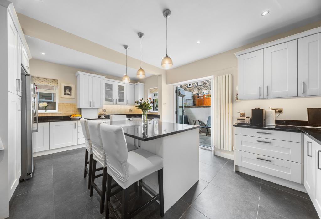 Spring Grove, Harrogate, North Yorkshire 6 bed semi-detached house - £ ...