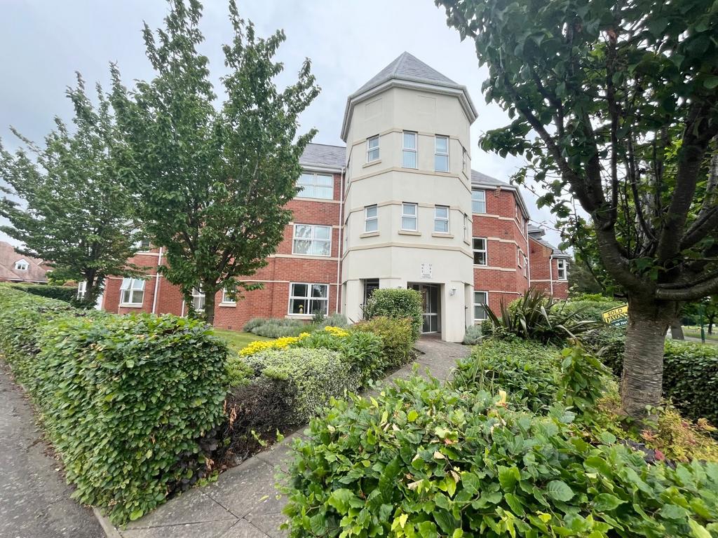 Tudor Coppice, Monkspath Hall Road, B91 2 bed flat - £1,200 pcm (£277 pw)