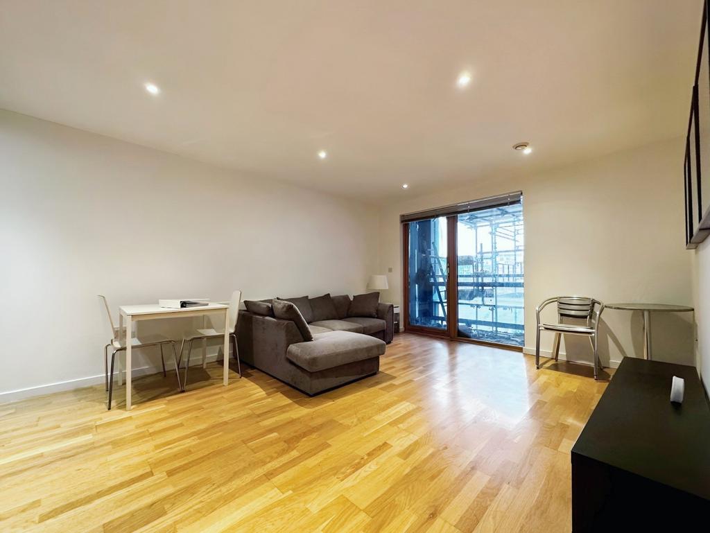 Gateway East, Marsh Lane, Leeds, LS9 1 bed flat - £895 pcm (£207 pw)
