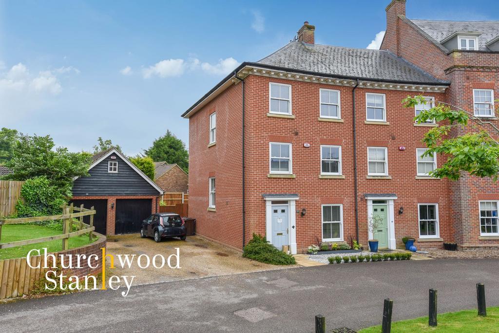 Lawford Place, Lawford, CO11 4 bed end of terrace house - £518,000