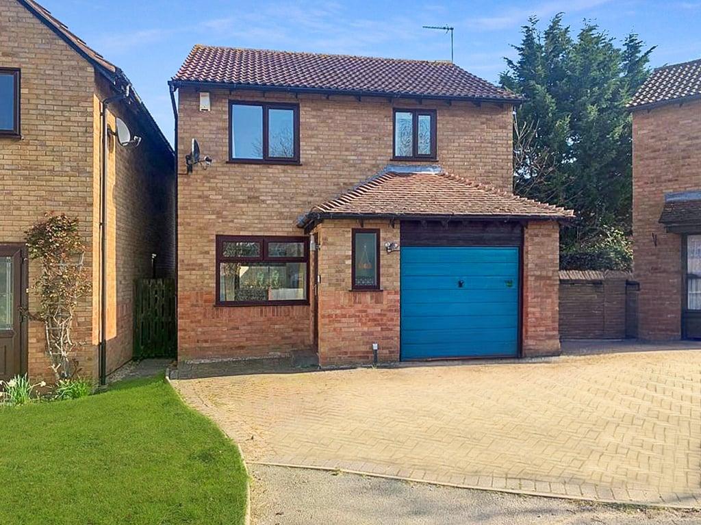 Cherwell Way, Long Lawford, Rugby, CV23 3 bed detached house - £270,000