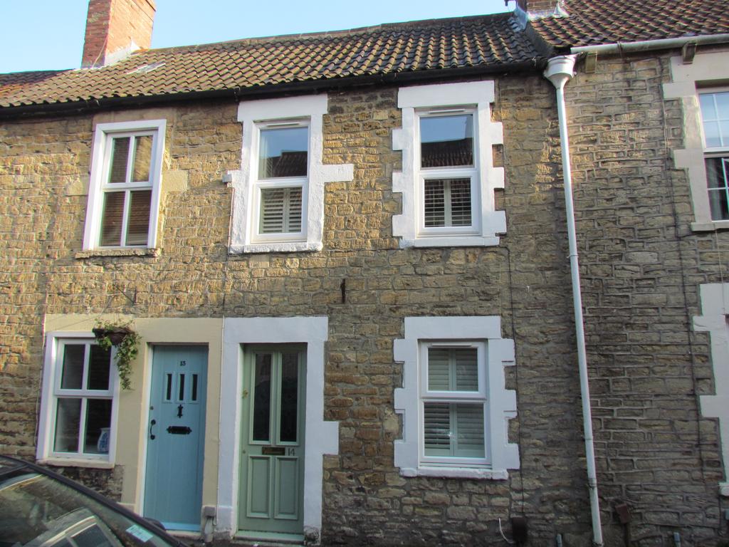 High Street, Frome BA11 2 bed terraced house - £1,100 pcm (£254 pw)