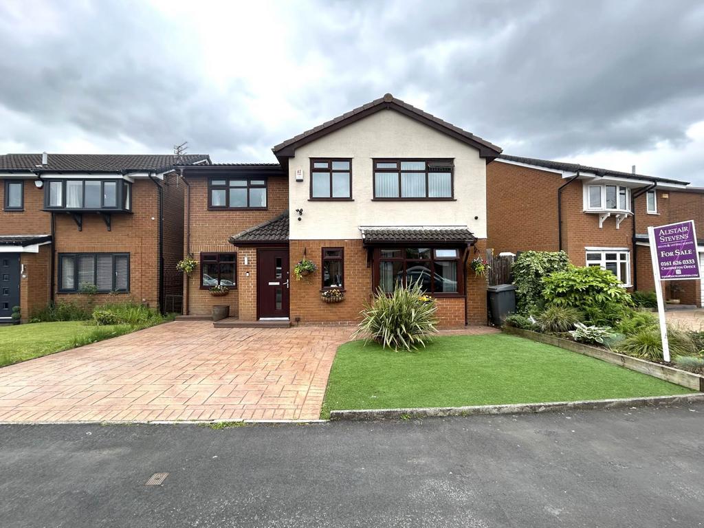 Birchwood, Oldham OL9 4 bed detached house - £375,000