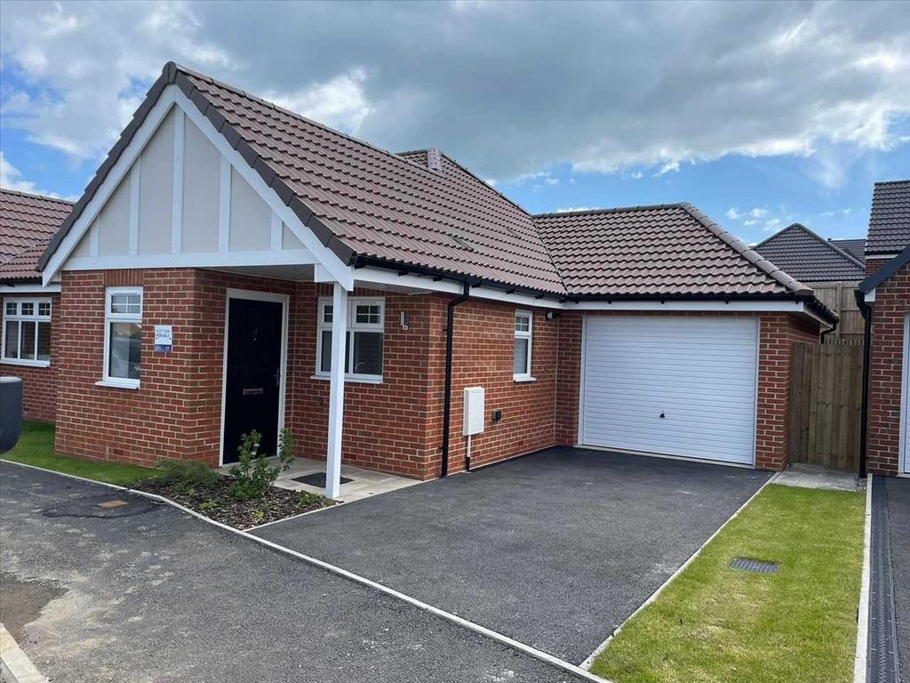 Green Meadows Drive, Mill Meadows, Filey 2 bed bungalow - £239,995