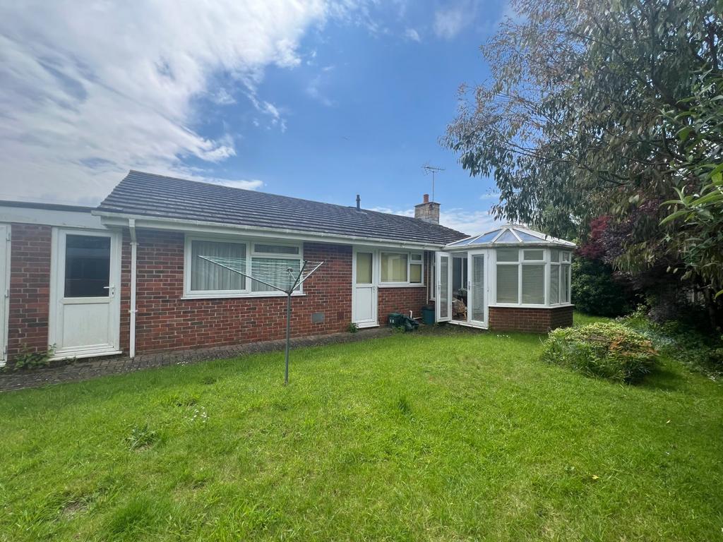 The Shrubbery, Walmer, Deal, Kent, CT14 2 bed bungalow - £395,000