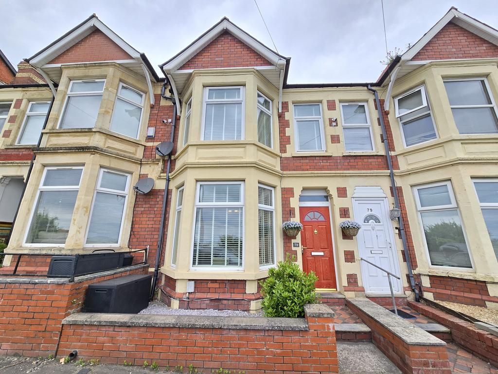 Dock View Road, Barry 3 bed terraced house - £260,000