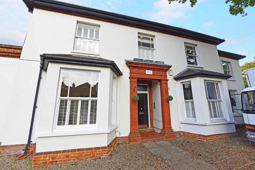 Berrylands Road, Surbiton KT5 2 bed flat - £1,650 pcm (£381 pw)