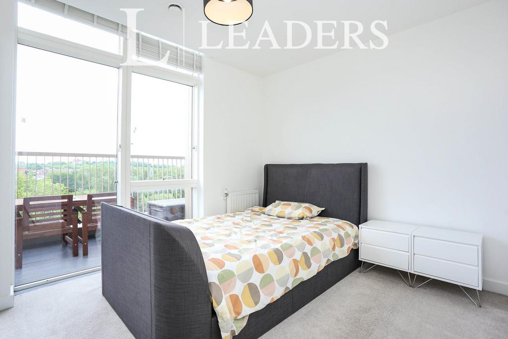 Dixie Court, Adenmore Road SE6 1 bed apartment - £1,600 pcm (£369 pw)