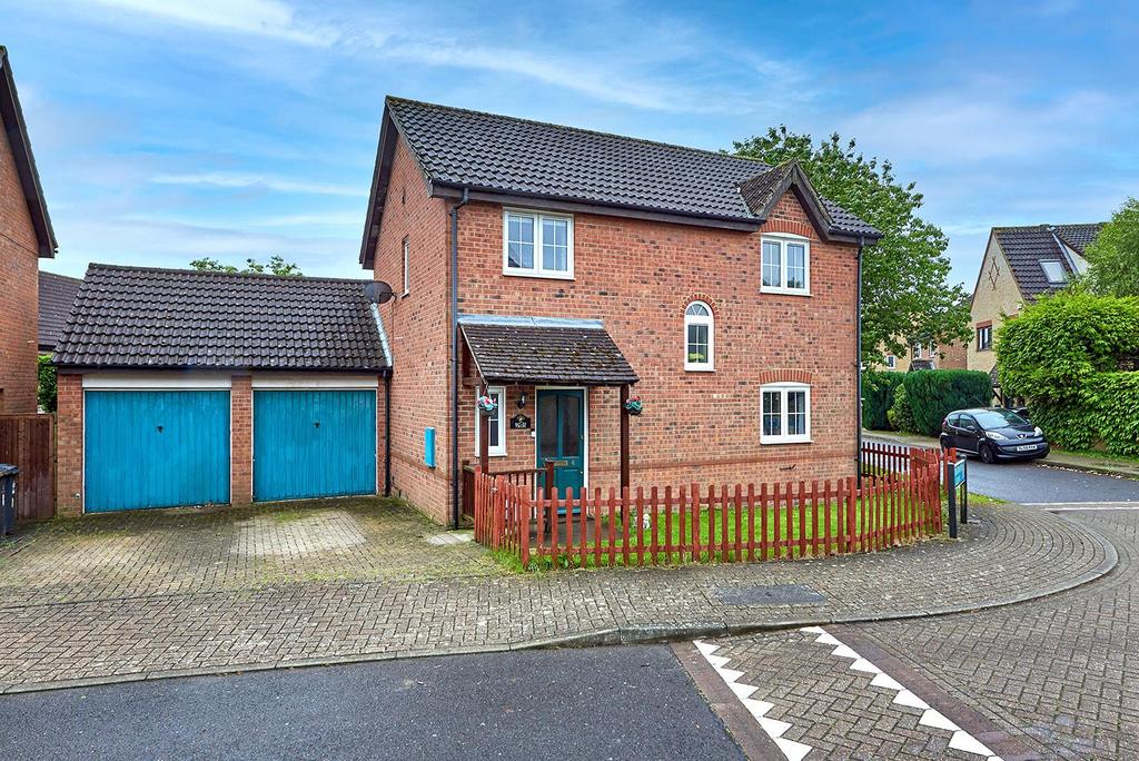 The Thatchers, Bishop's Stortford CM23 4 bed detached house - £550,000