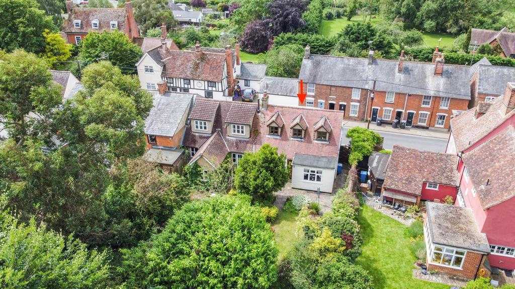 Benton Street, Hadleigh IP7 2 bed end of terrace house - £300,000
