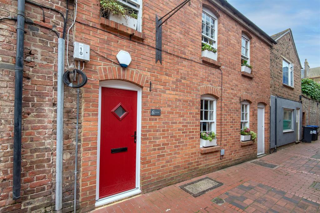 Field Row, Worthing 1 bed terraced house for sale - £240,000