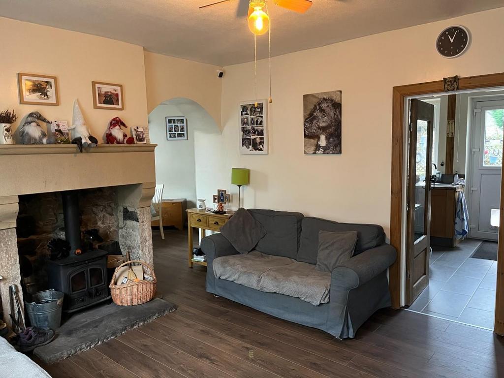 13 Main Road, Darley Bridge, Matlock DE4 3 bed cottage for sale - £229,000