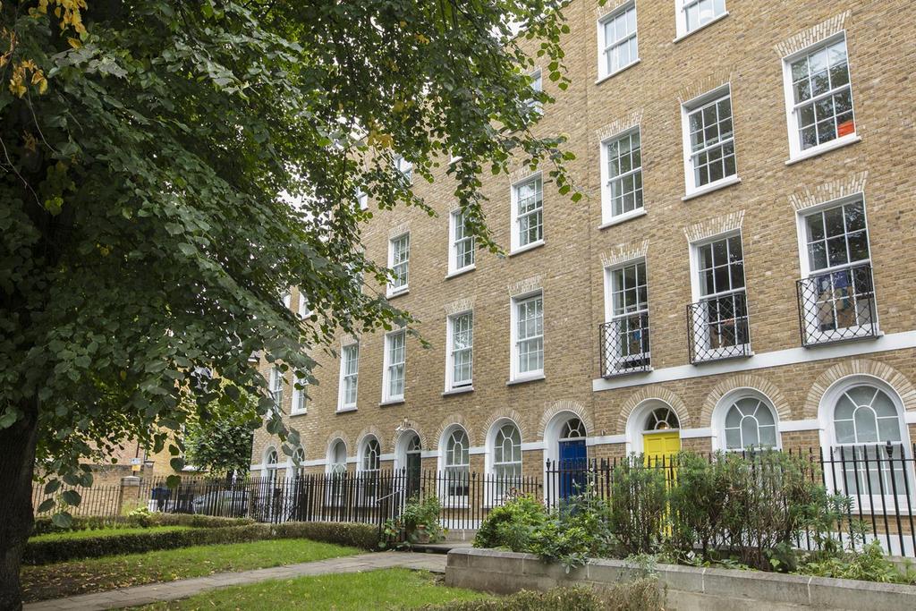 Grove Lane, Camberwell, SE5 3 bed flat - £899,950