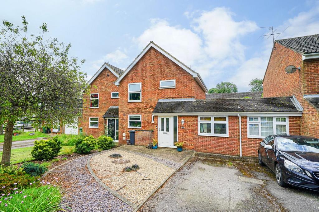 Coniston Road, Linslade, Linslade 3 bed semi-detached house - £425,000