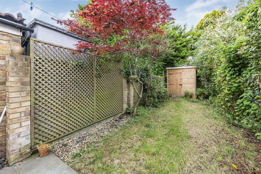 Stanley Road, East Sheen, SW14 2 bed semi-detached house to rent - £ ...